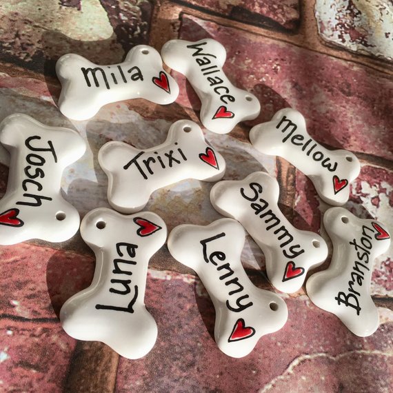 Personalised straight-sided ceramic dog bowls | Hand-painted